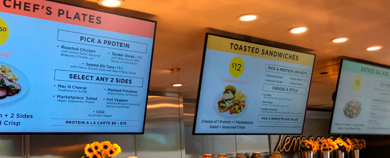 LA CAFE refreshes the complex menu with digital signage